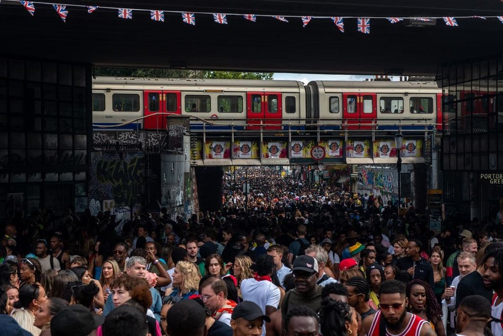 Notting Hill Carnival: Police issue stop and search…