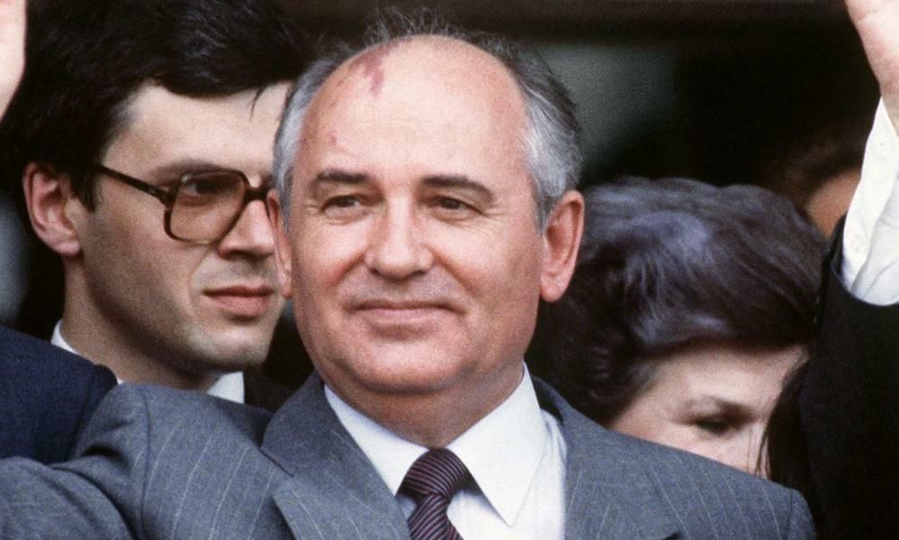 Mikhail Gorbachev: tributes pour in for ‘one-of-a…