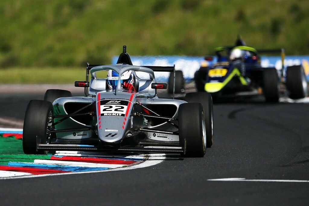 Dunne breaks F4 victory record as BTCC support series…