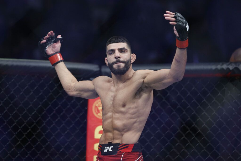 UFC adds Amir Albazi vs. Alex Perez to Dec. 17 lineup