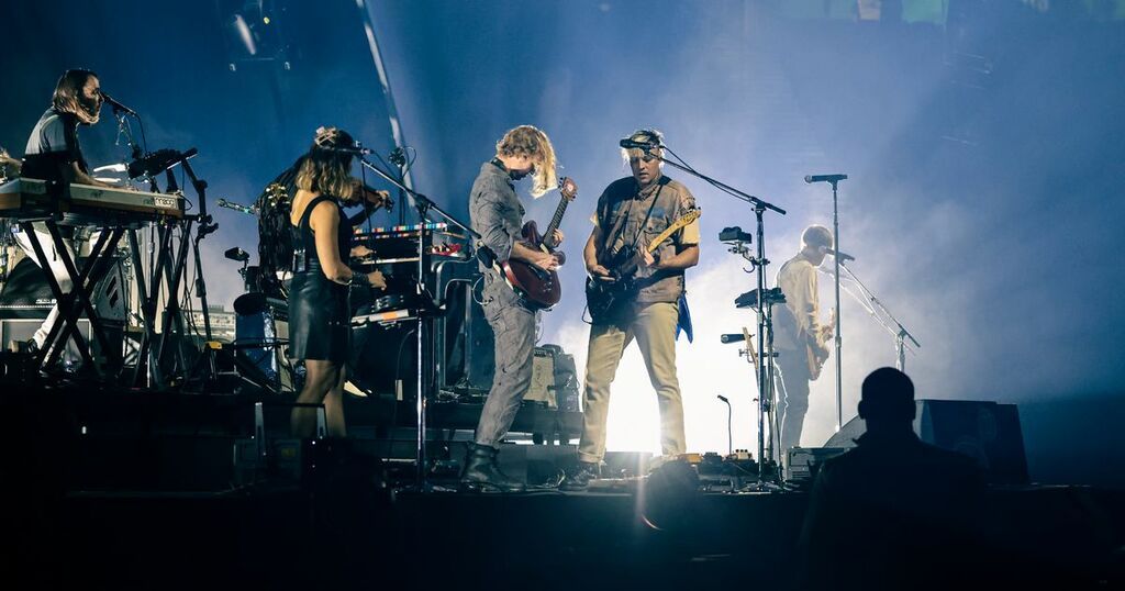 REVIEW: Arcade Fire bring dystopian visions and…