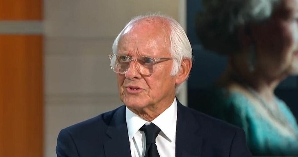 Royal commentator Dickie Arbiter recalls picnic with…