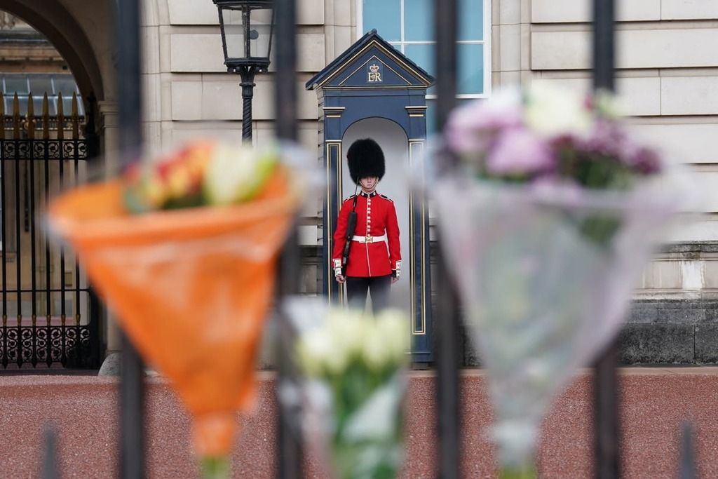Buckingham Palace: Easiest bus and tube routes and…
