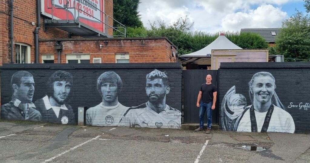 Stunning mural of football legends for Man City and…