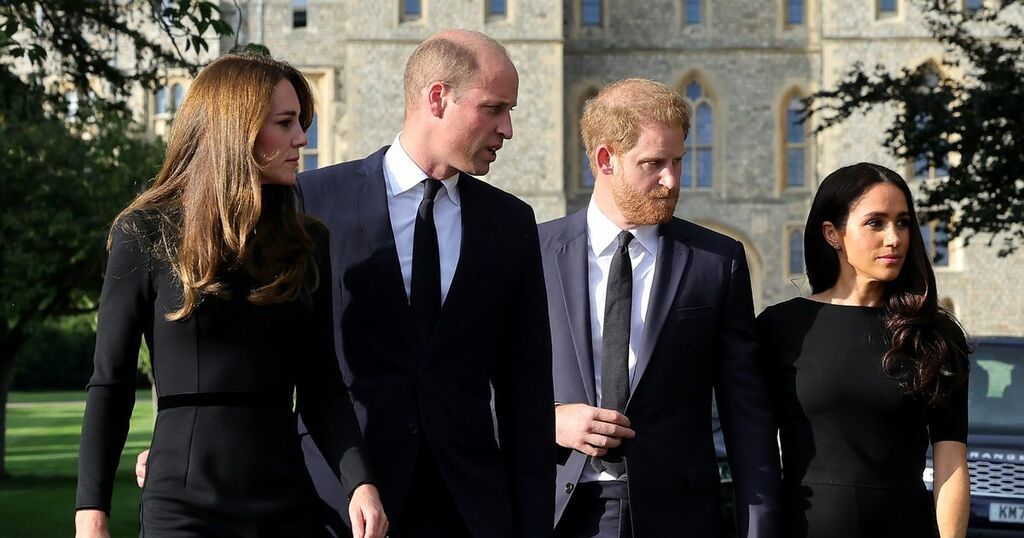 Caring Prince Harry 'helps Meghan Markle with royal…