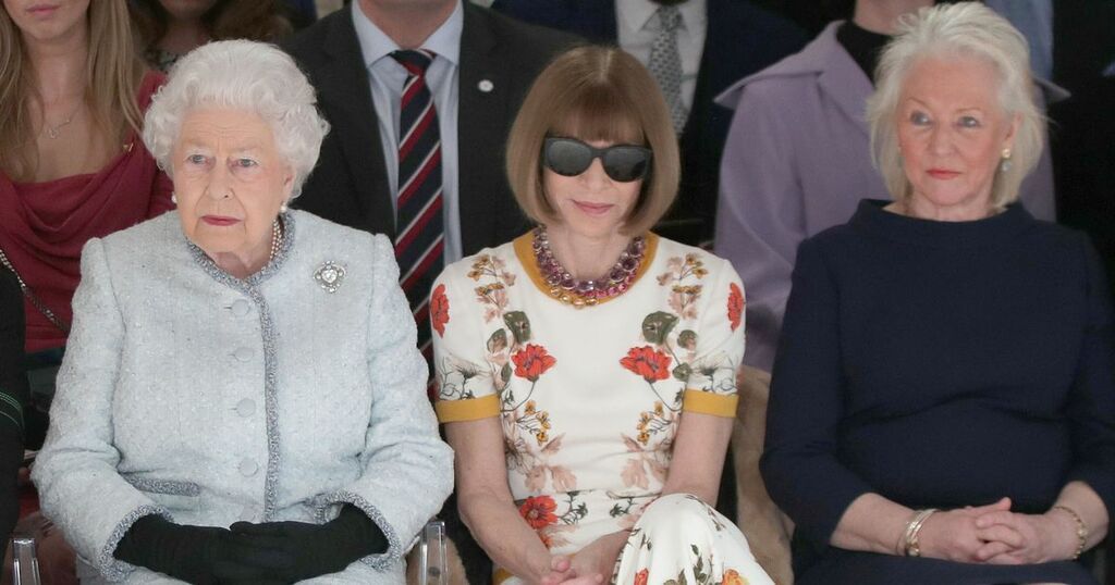 Queen's generous gesture to closest staff member with…