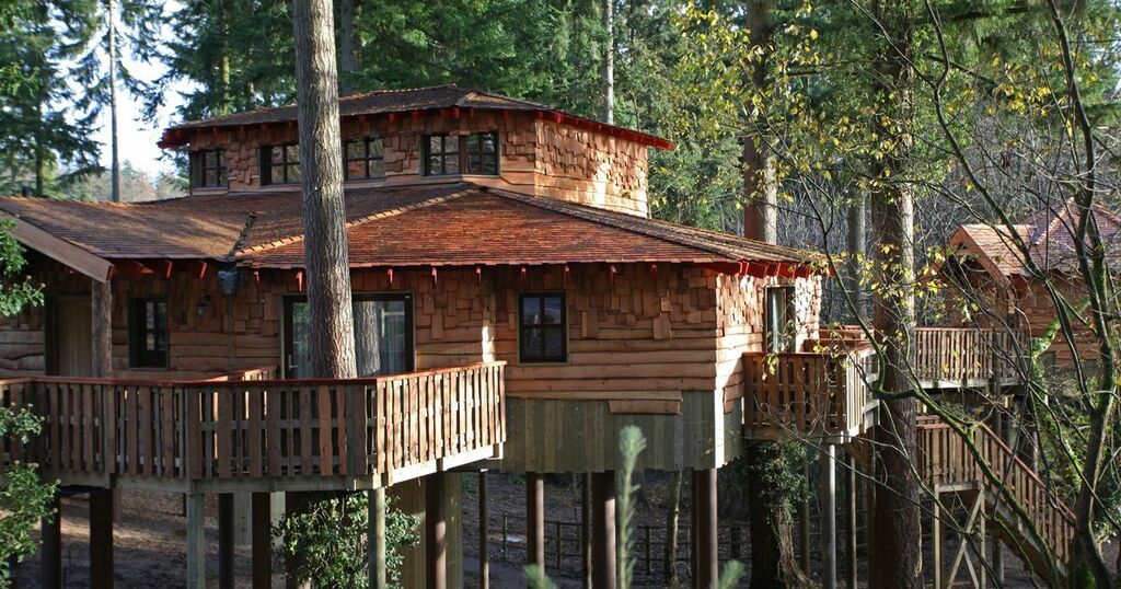 Who owns Center Parcs and when was it founded?