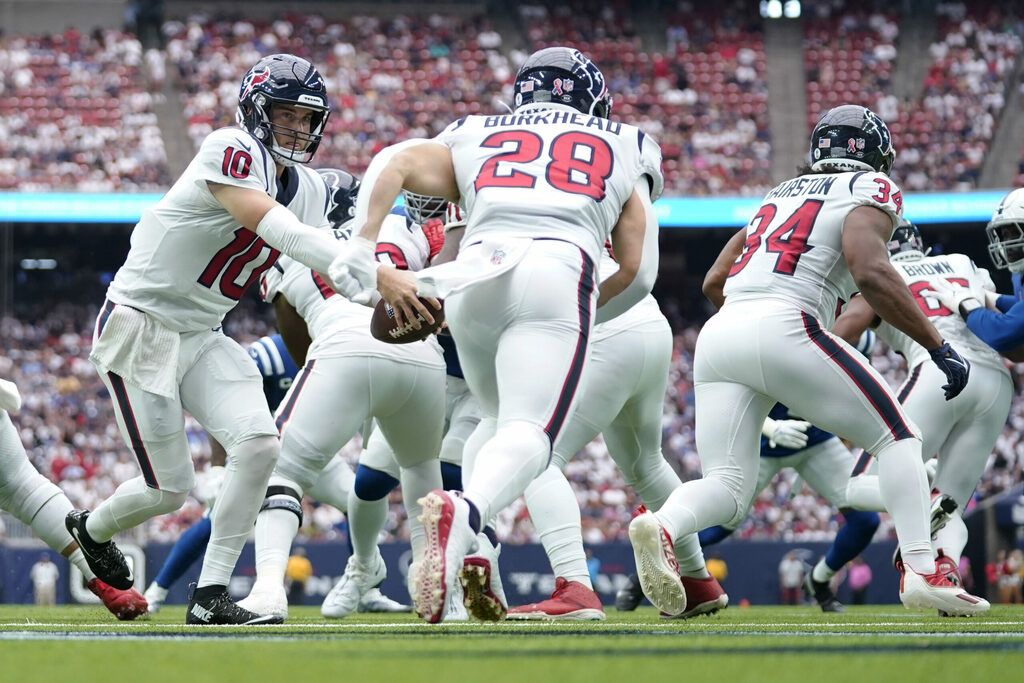 QB Davis Mills says Texans ‘get paid’ to ‘dance on…