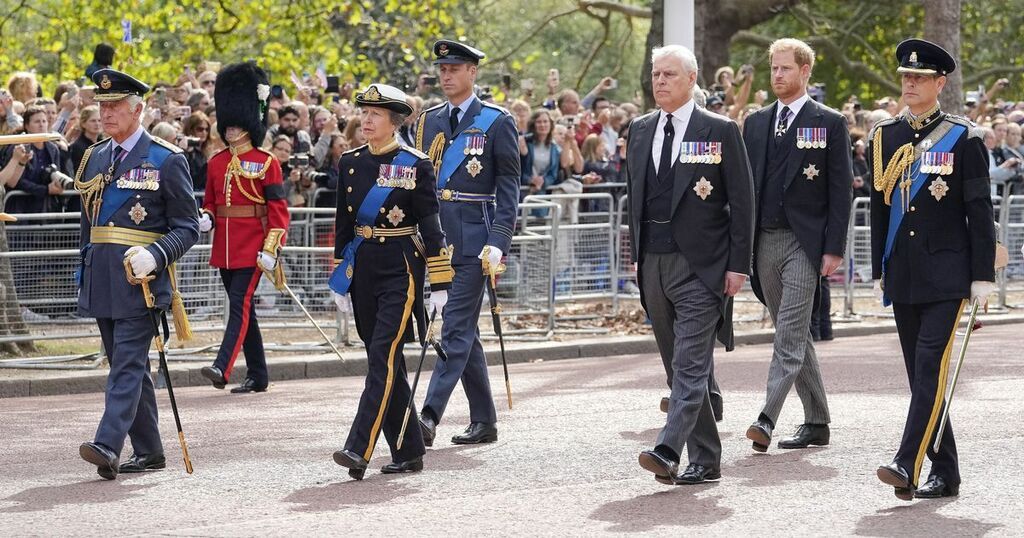 Queen Elizabeth II: Royal procession changed as…