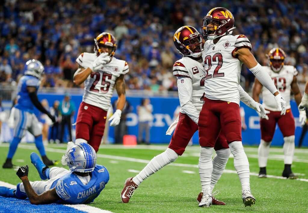 PHOTOS: The top images from the Commanders’ 36-27 loss…