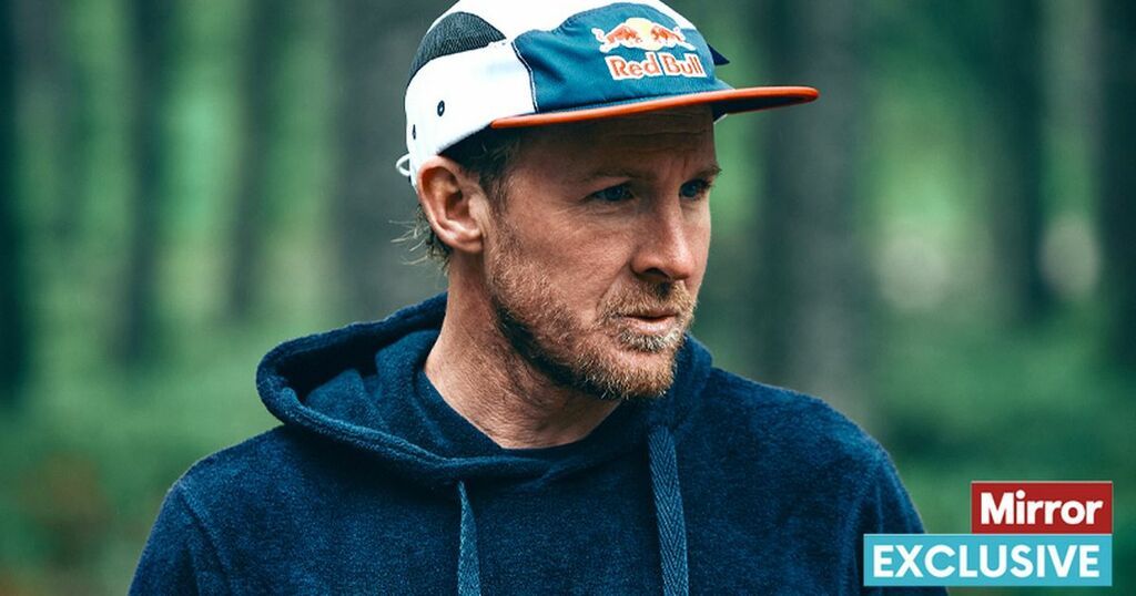 Big Wave surfer shares what it's like to fall off an…