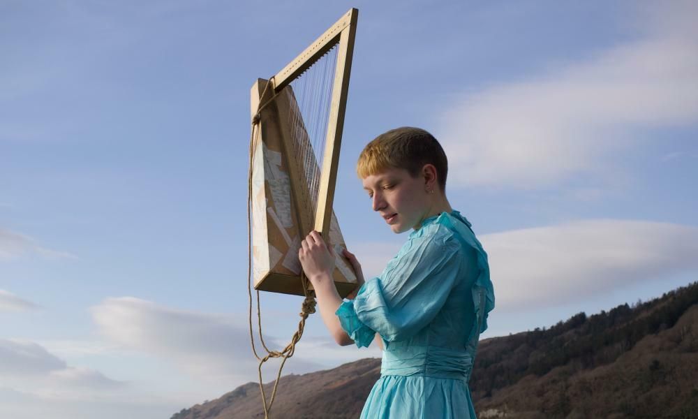 Cerys Hafana: Edyf review – using the Welsh triple…