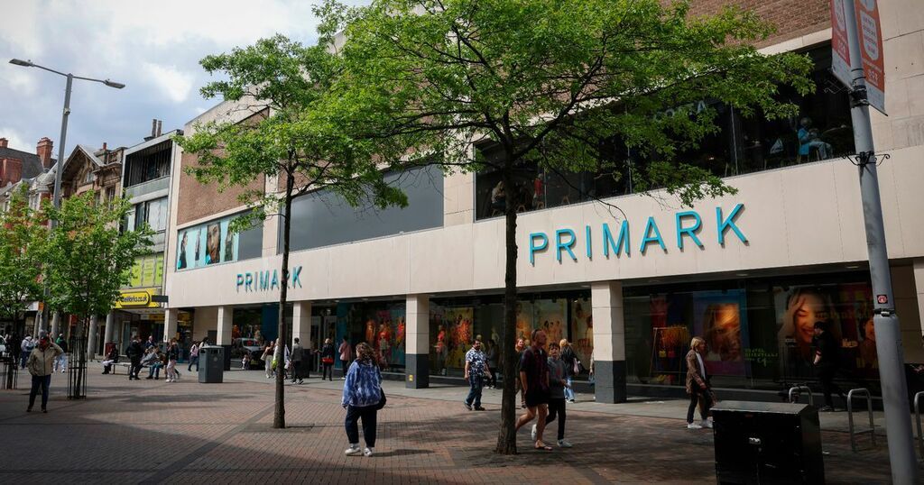 Primark shoppers divided as more self-service…