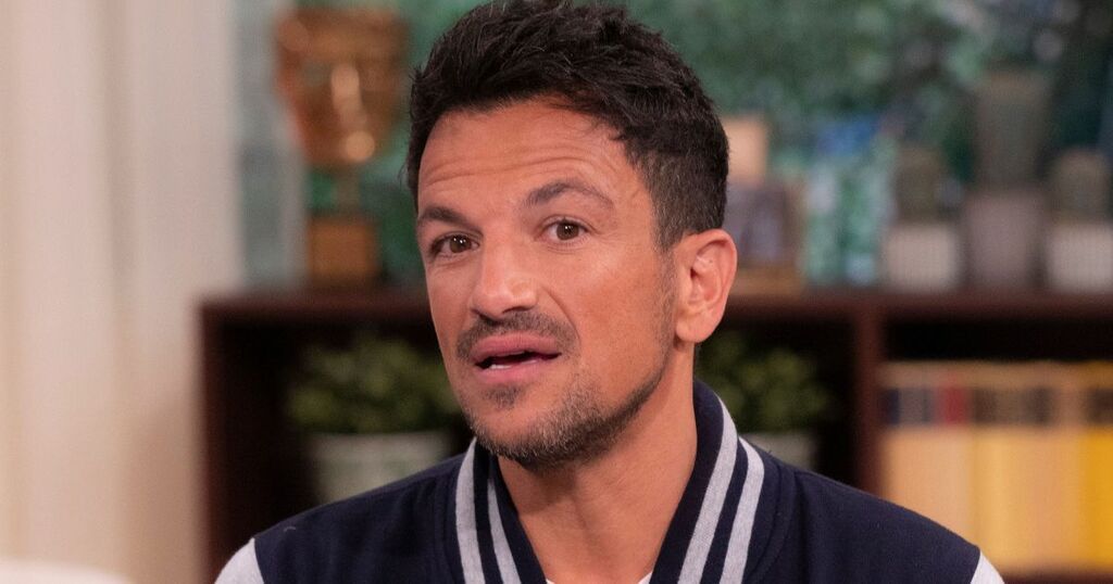 Peter Andre defends his own 16-year age gap romance as…