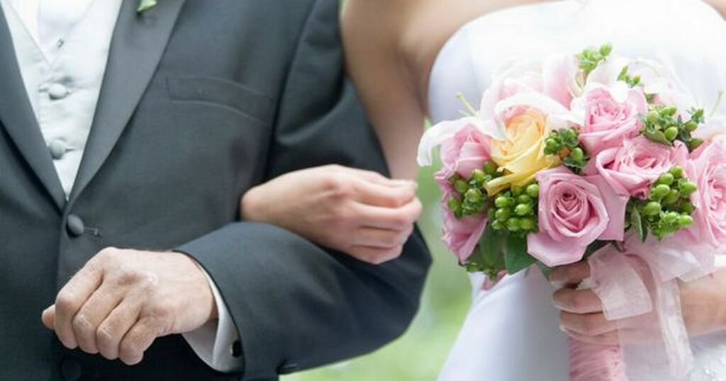 Bride's rage after bitter fiancé banned her dad from…