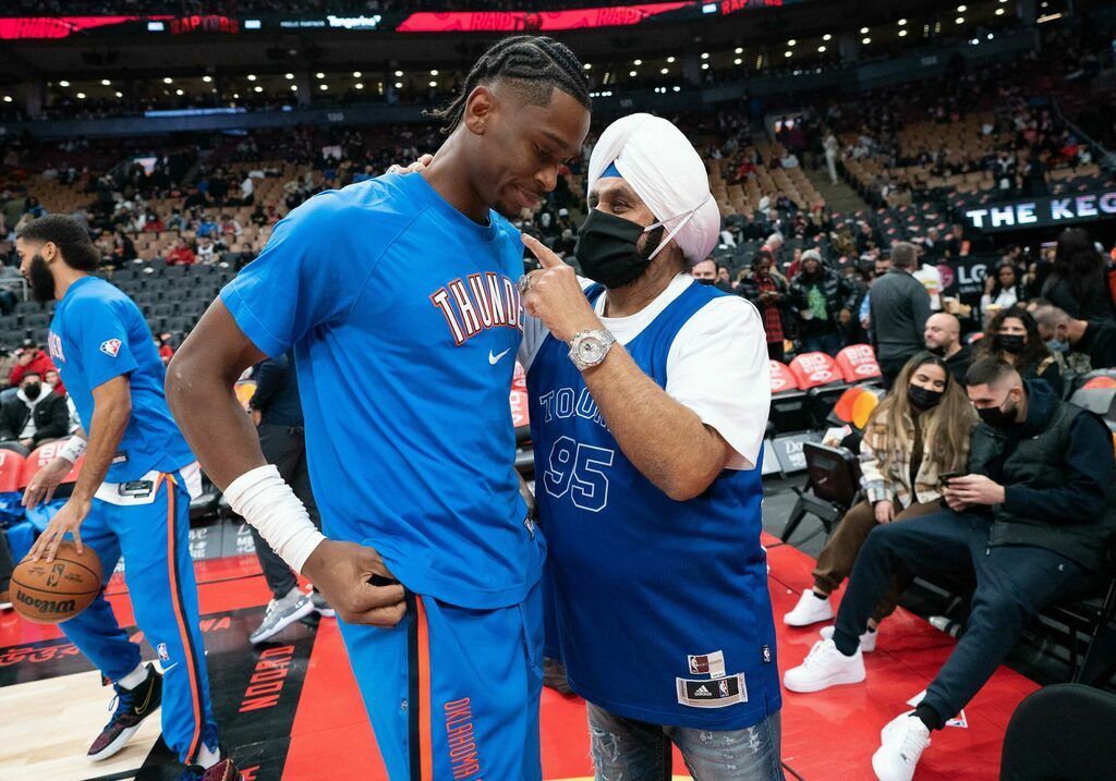 Report: Toronto Raptors closely monitoring Shai…