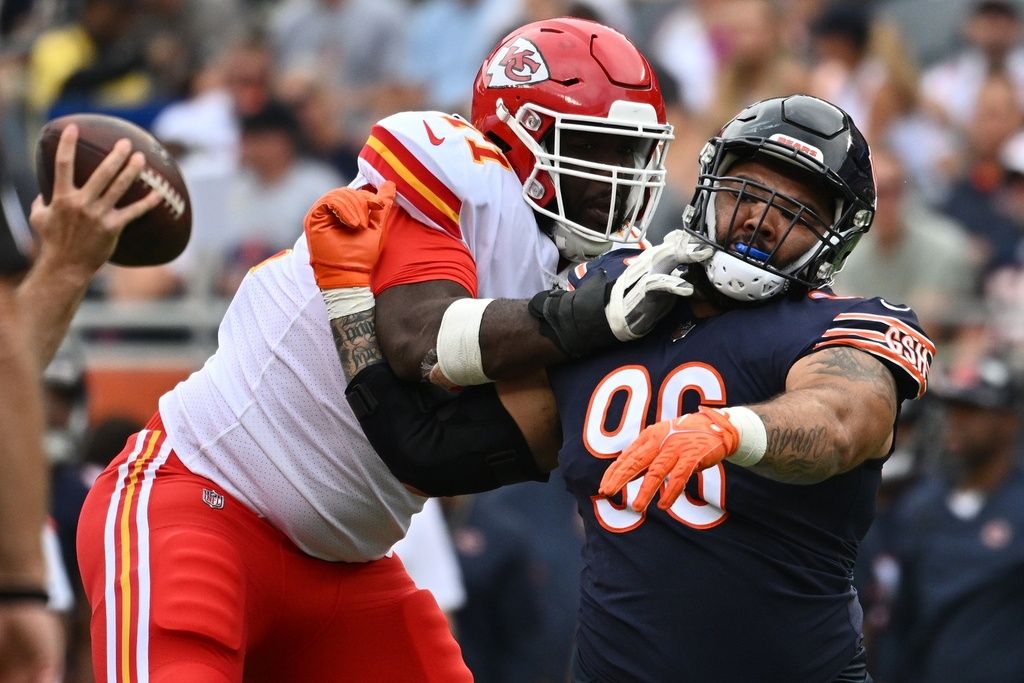 Eagles sign OT Roderick Johnson to the practice squad