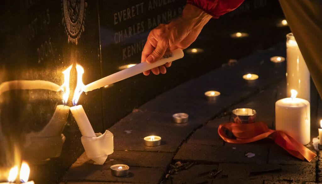 Highland Park massacre victims sue, CPD agrees to…