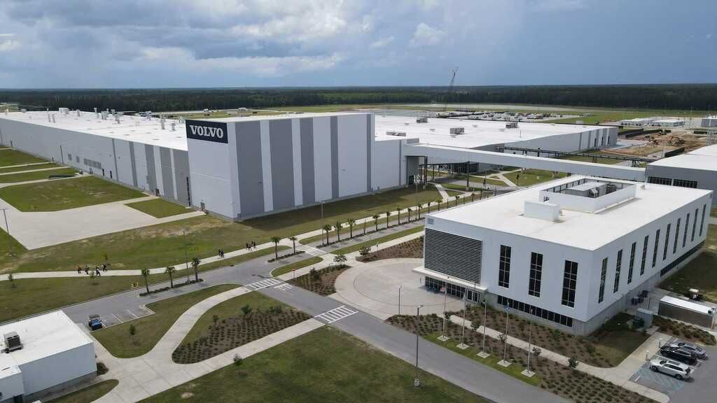 Hurricane Ian Drives Closure Of Volvo, Mercedes Plants…