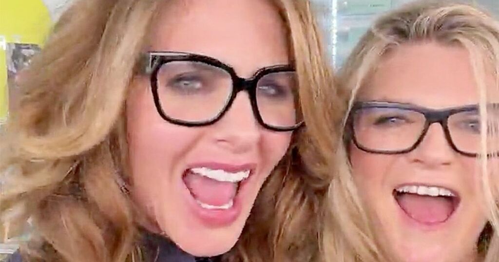 Trinny Woodall and Susannah Constantine reunite 15…