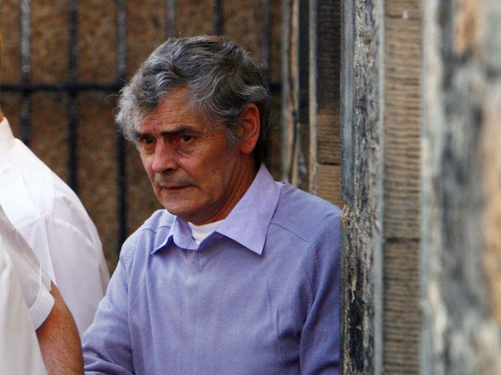 Serial killer Peter Tobin dies after falling ill in…