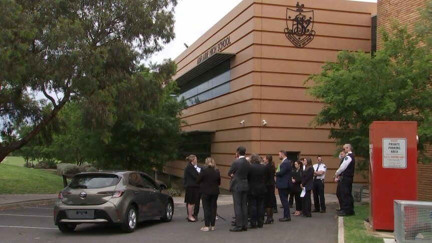 Witness tells Adelaide murder trial how she had to…