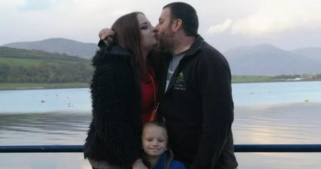 Grieving dad struggling to attend own wife's funeral…