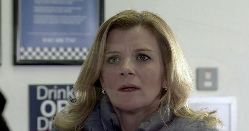 Coronation Street fans delighted to see notorious…