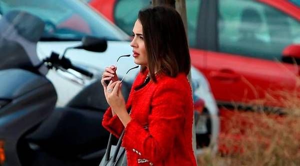 Model accused of murdering millionaire breaks down as…