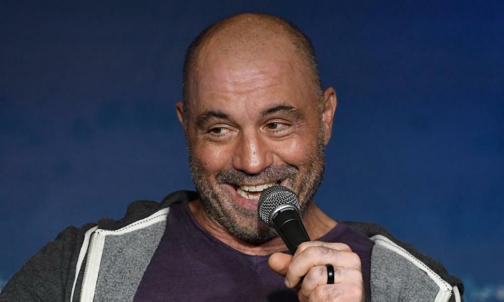 Joe Rogan review – ‘dumb guy’ comedy grounded in an…