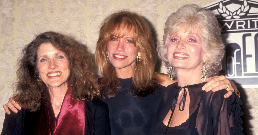 Carly Simon shares 'haunting loss' in tribute to…