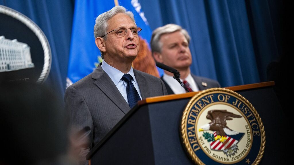 DOJ reveals double agent sting operation against…