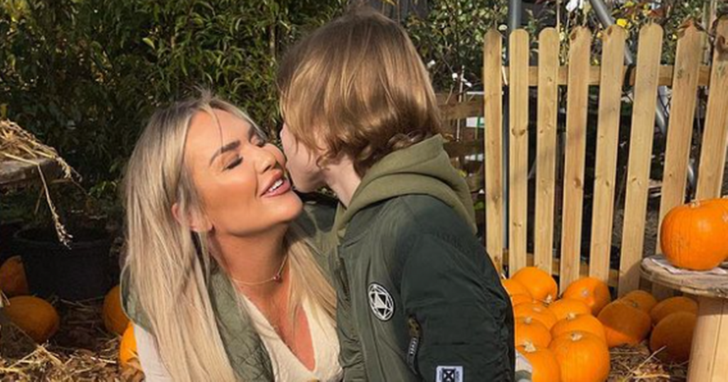 Conor McGregor's sister overjoyed at how son is…