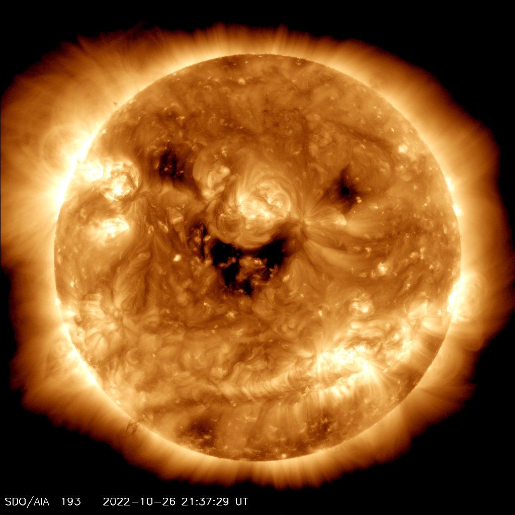 NASA caught the sun smiling down on us, but the grin…