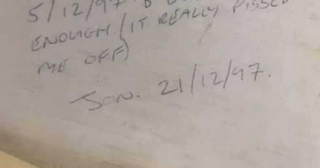 Woman in hysterics over note previous owner left under…