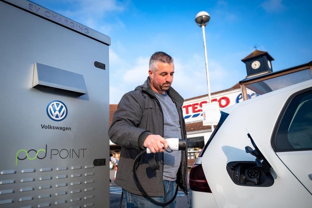Tesco introduces new car charge at supermarkets across…