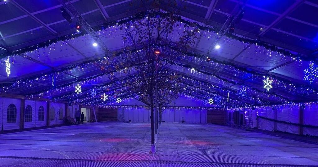 First look at huge new ice rink at White Rose Shopping…