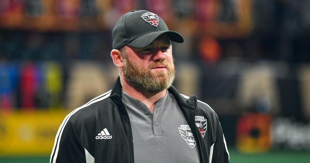 Wayne Rooney verdict on how Erik ten Hag handled…