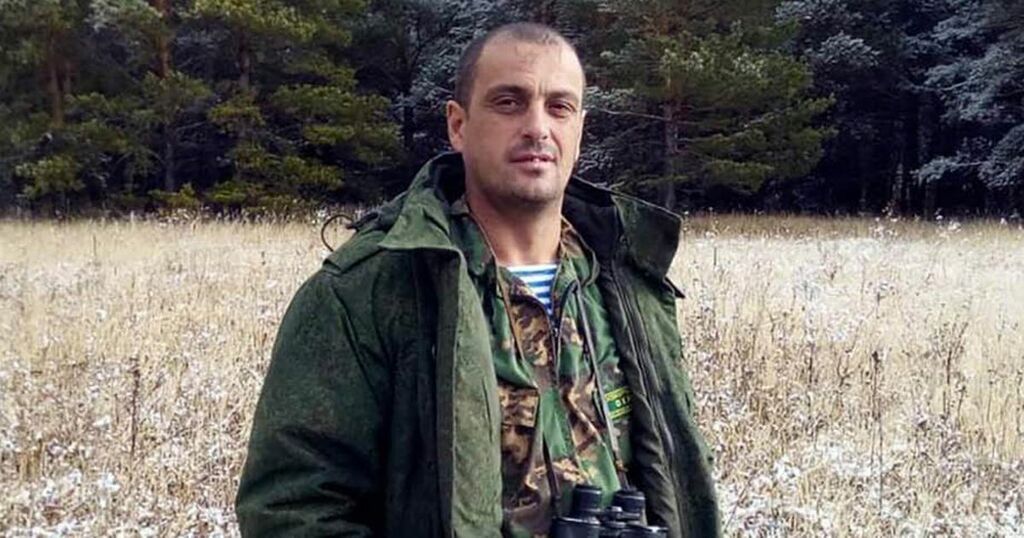 Russian gunner becomes human bomb after Ukrainian…