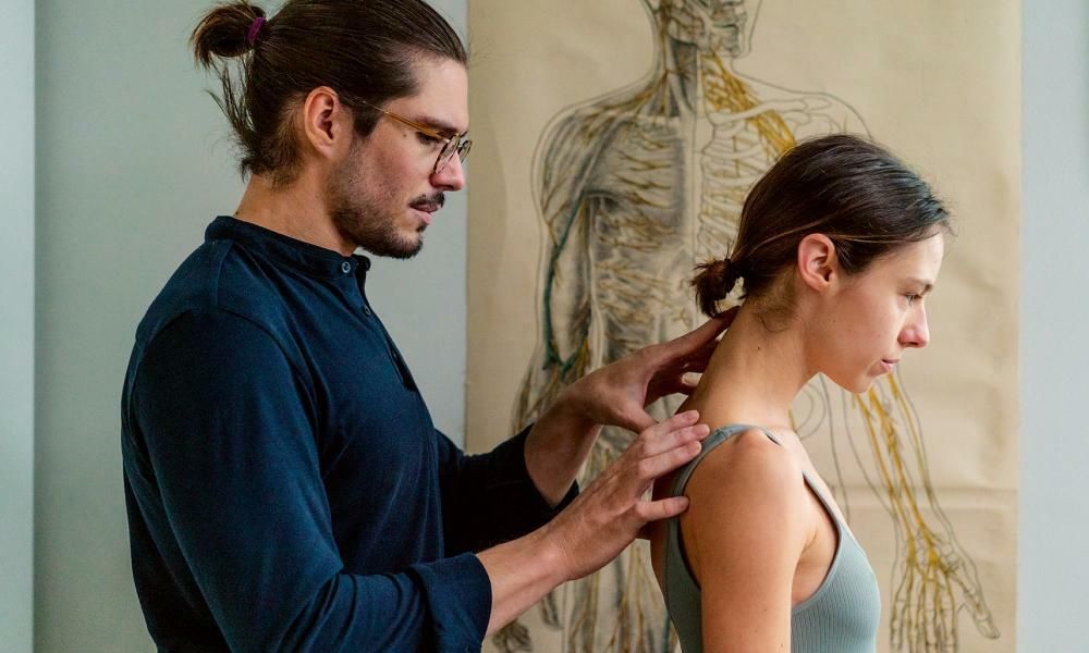 Rise (En Corps) review – a ballerina’s dramatic…