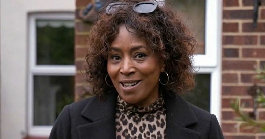 Who is Homes Under The Hammer's Jacqui Joseph? TV…