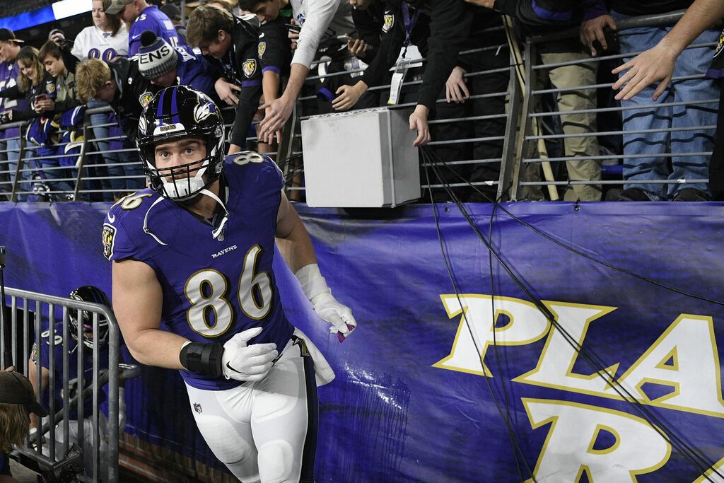 Ravens TE coach George Godsey weighs in on role of TE…