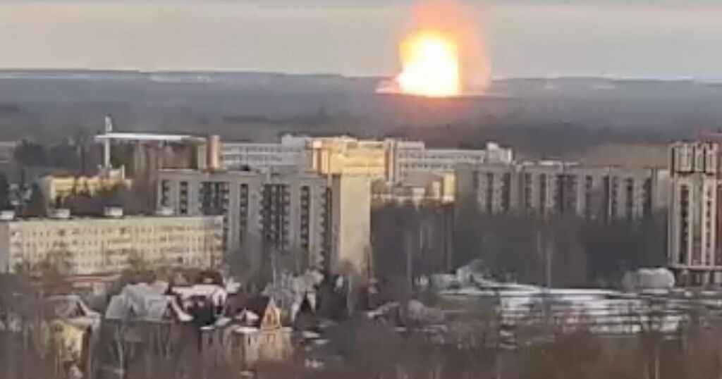 Giant fireball erupts in St Petersburg with 'huge'…