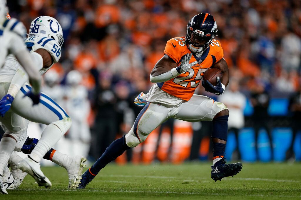 Why the Rams shouldn’t consider signing Melvin Gordon