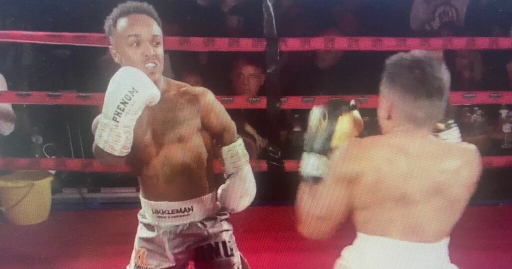 Likkleman boxing fight result: Three-feet tall fighter…