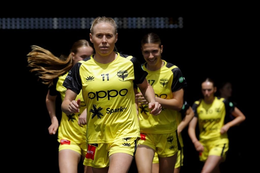 Veteran Fern thrilled to return - as a Phoenix
