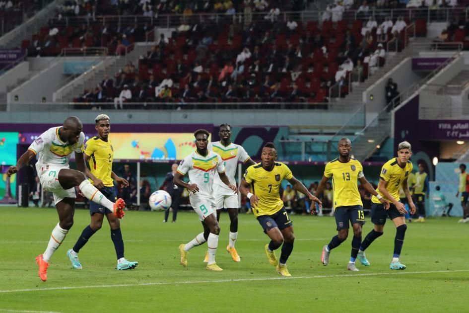 Senegal start up the exodus on moving day at the World…