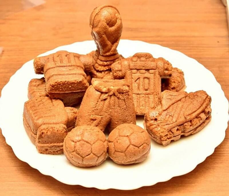 Qatar World Cup 2022 / Soccer sweets brought back to…