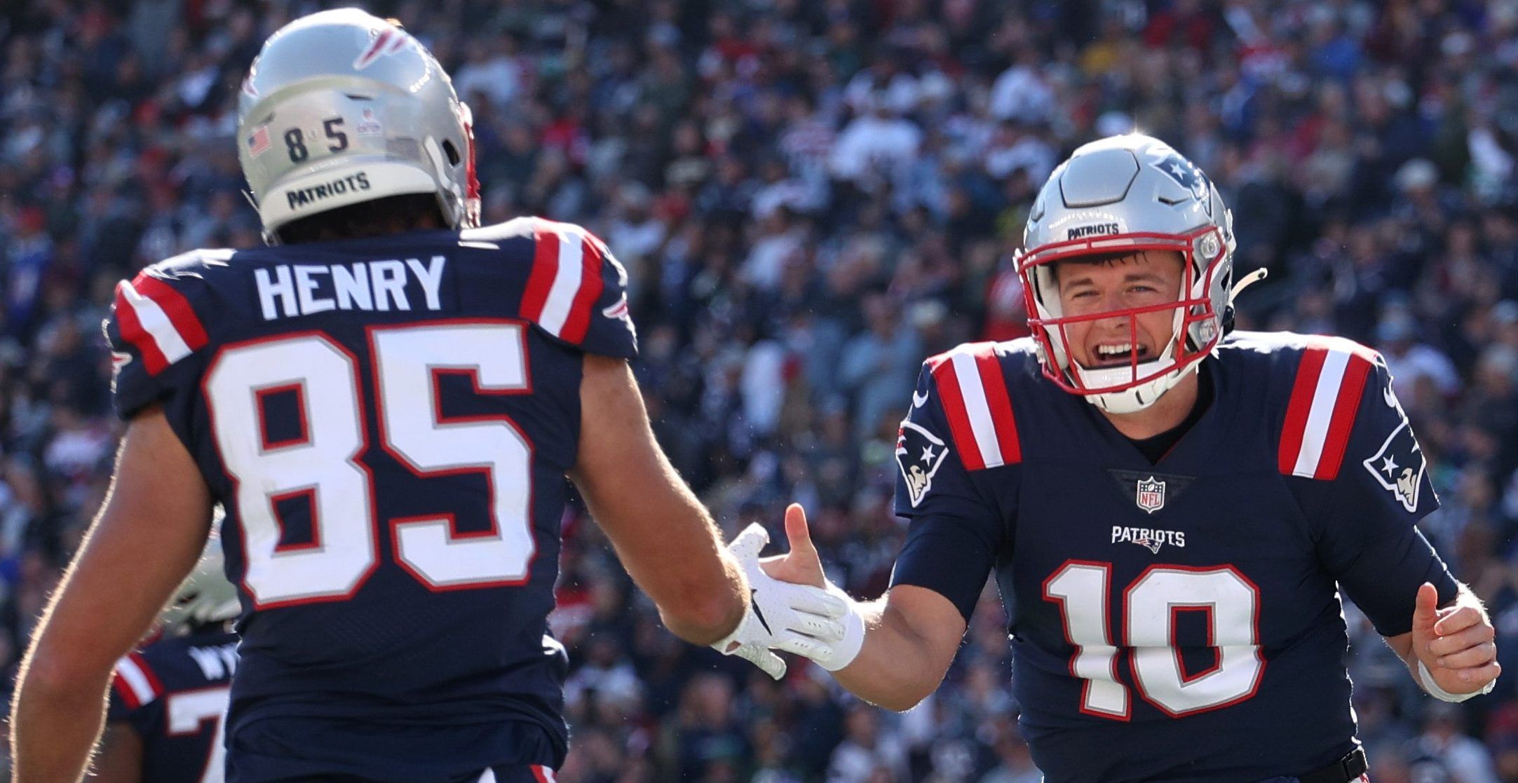 Patriots TE Hunter Henry impressed with leadership…