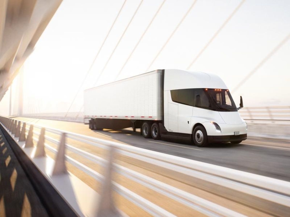 Tesla rolls out its first electric trucks